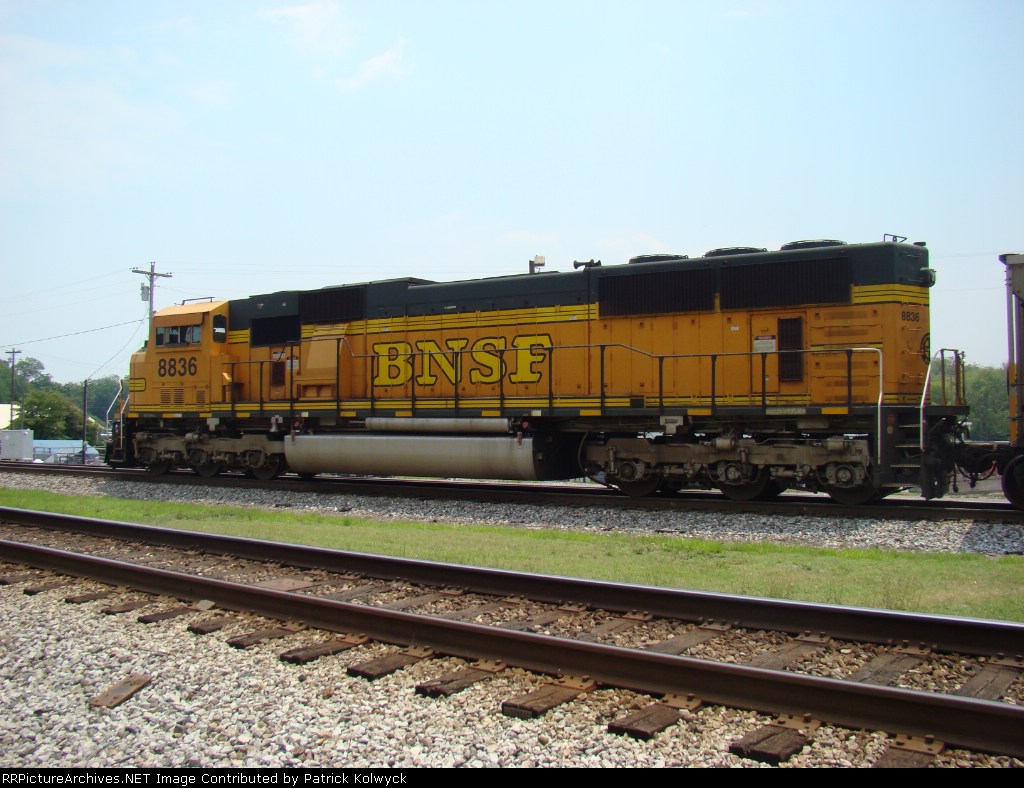BNSF 8836